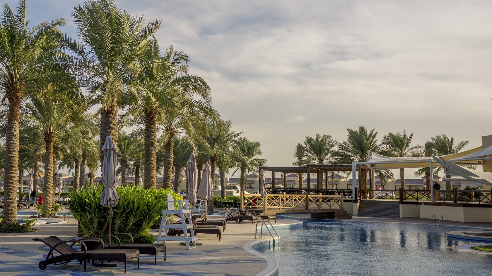 Bahrain Travel Guide 2026 | Top Regions, Cities, History & Food