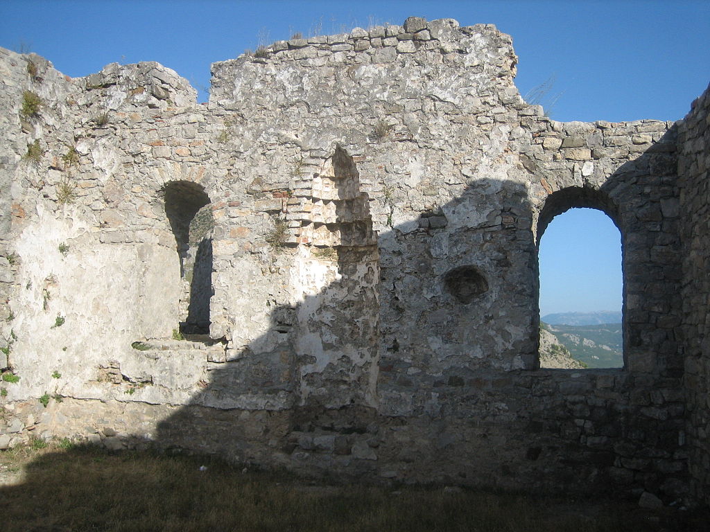Lezhë Castle - Nomads Travel Guide