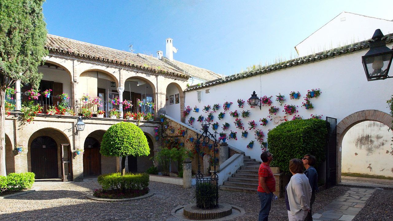 El Zoco - Nomads Travel Guide