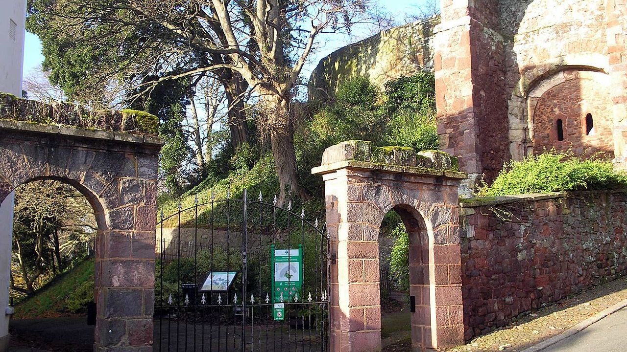 Self-Guided Walking Tour of Exeter, England ([YEAR])