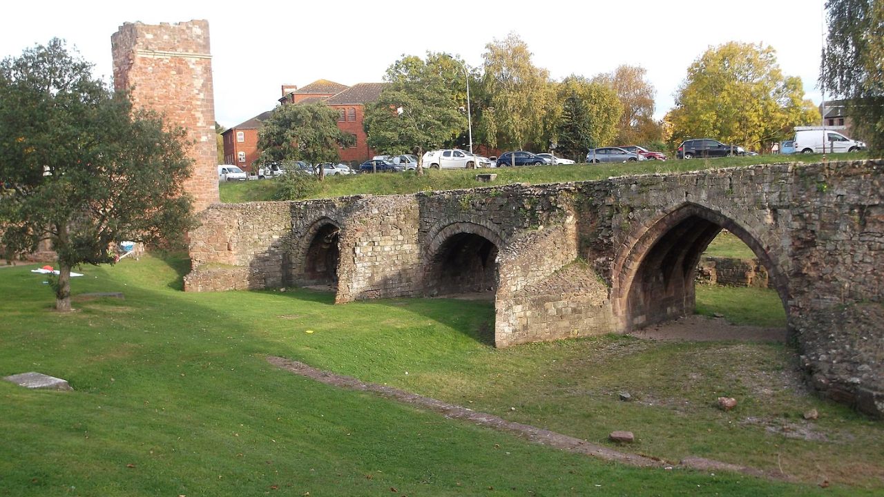 Self-Guided Walking Tour of Exeter, England ([YEAR])