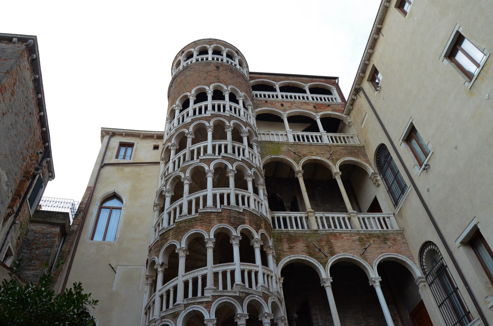 Scala Contarini del Bovolo, Venice (2026): A Hidden Spiral Staircase ...