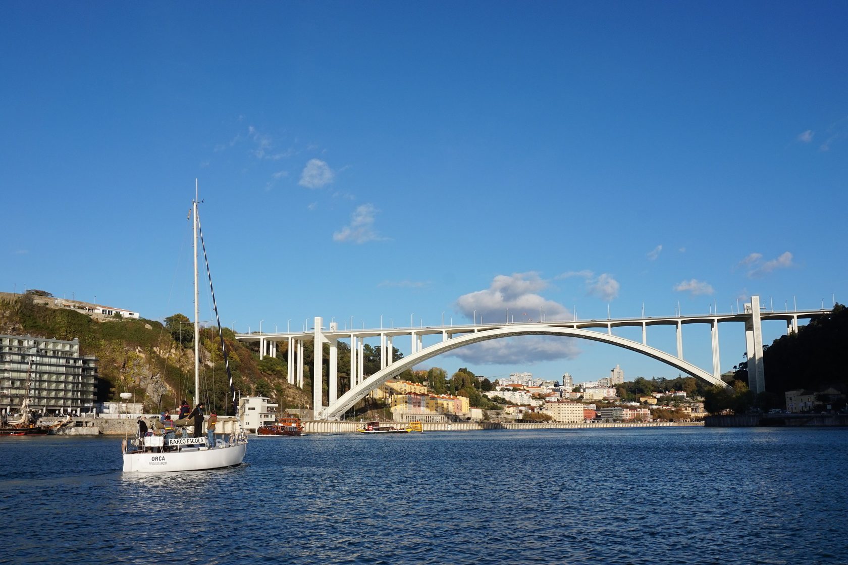 Arrábida Bridge, Porto, Portugal (2026): Porto’s Sweeping Concrete Arch ...