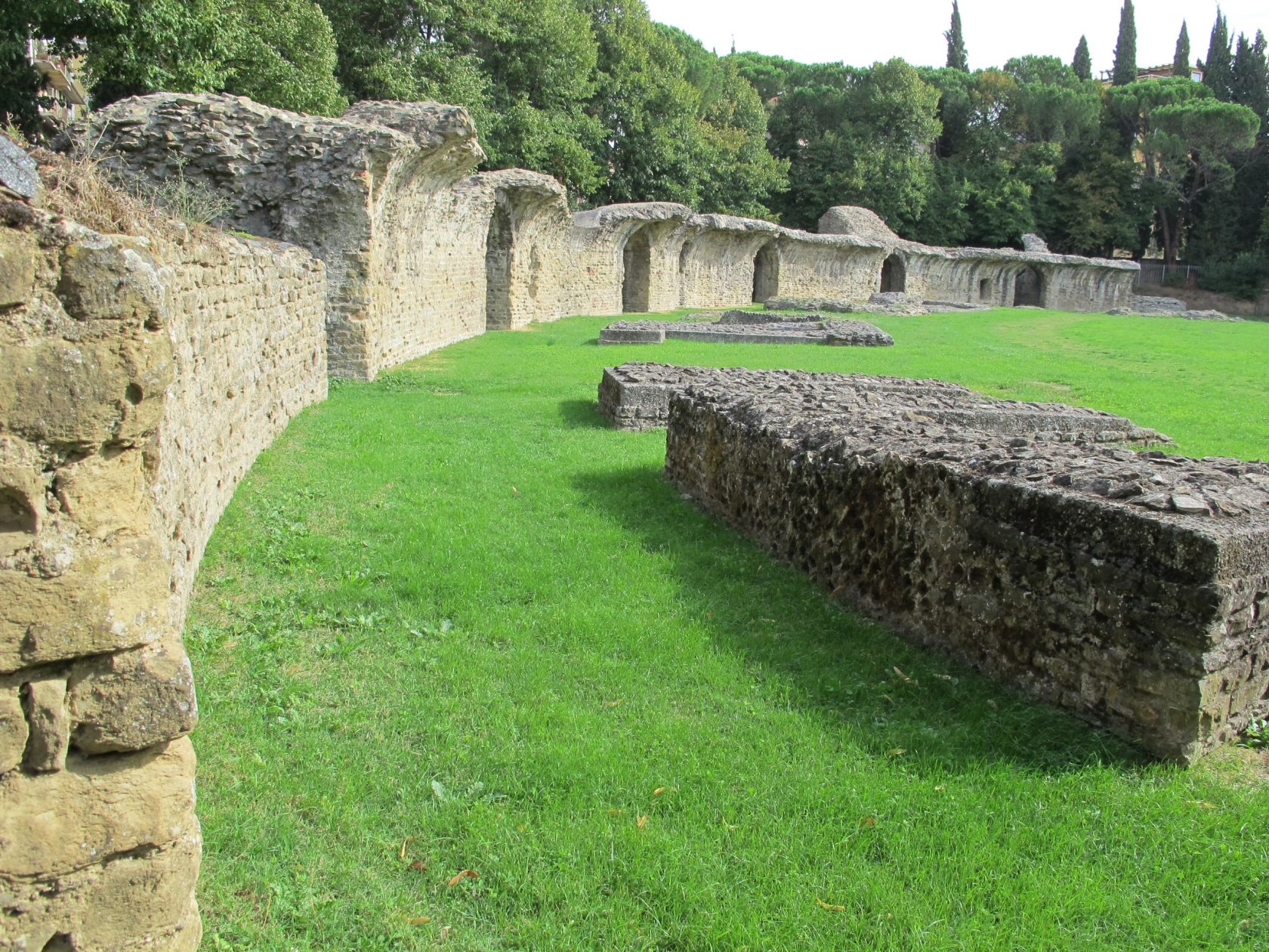 Arezzo, Italy: The Complete Guide to Tuscany’s Art & Antique City