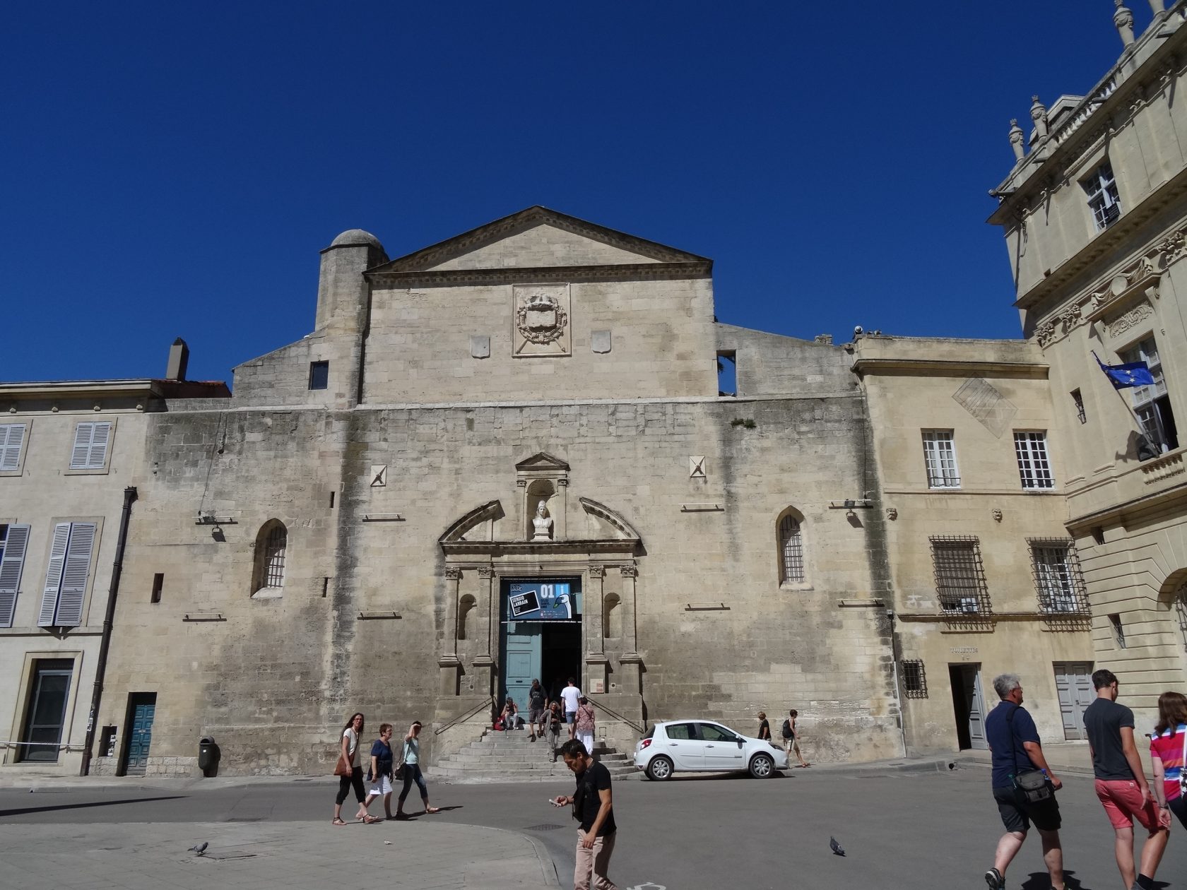 Self-Guided Walking Tour of Arles, France 2026 – Map & Must-See Sights