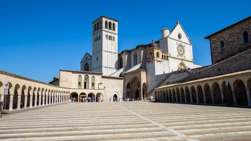 Self-Guided Walking Tour of Assisi, Italy 2026 – Map & Must-See Sights