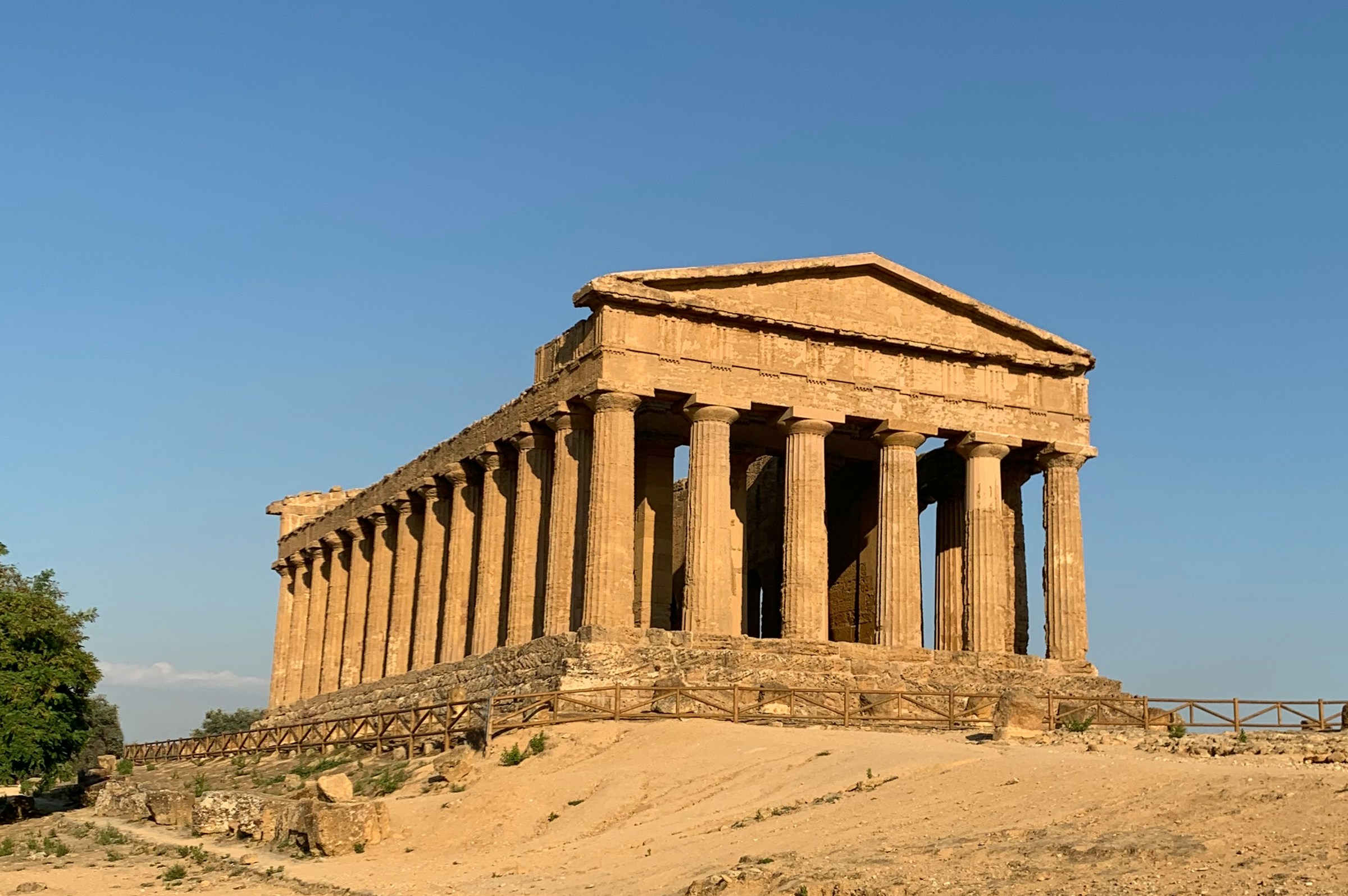 Agrigento, Italy: The Complete Guide to the Valley of the Temples ...