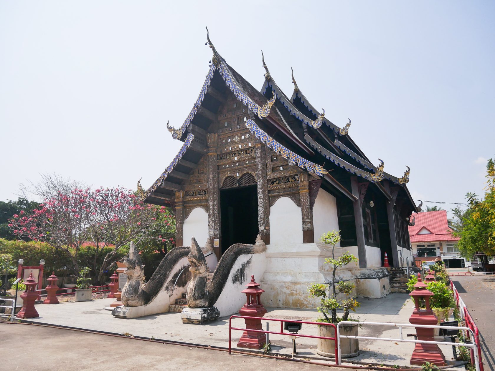 Chiang Mai, Thailand: The Complete Guide to Temples, Culture & Mountain ...