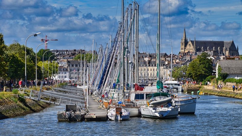Self-Guided Walking Tour of Vannes, France 2025 – Map & Must-See Sights