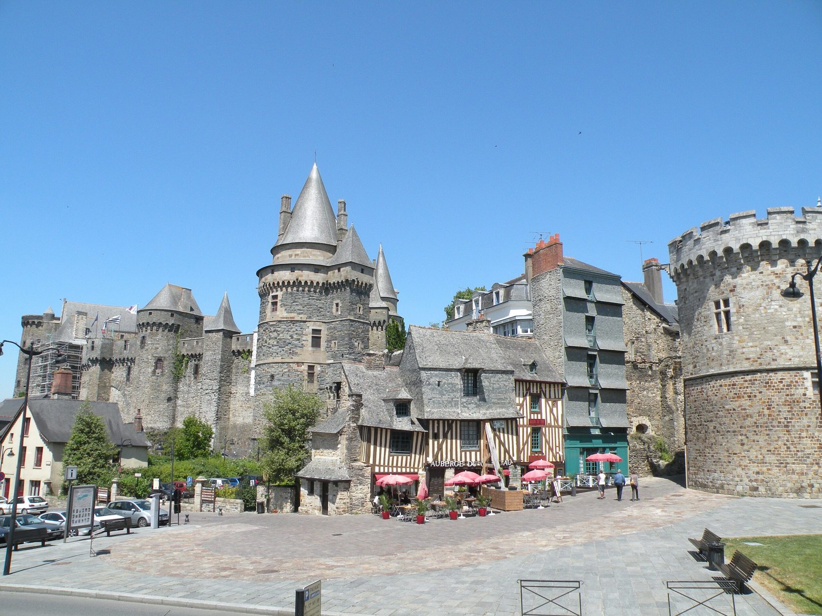 Bayeux, France: The 2026 Complete Guide to Normandy’s Medieval Tapestry ...