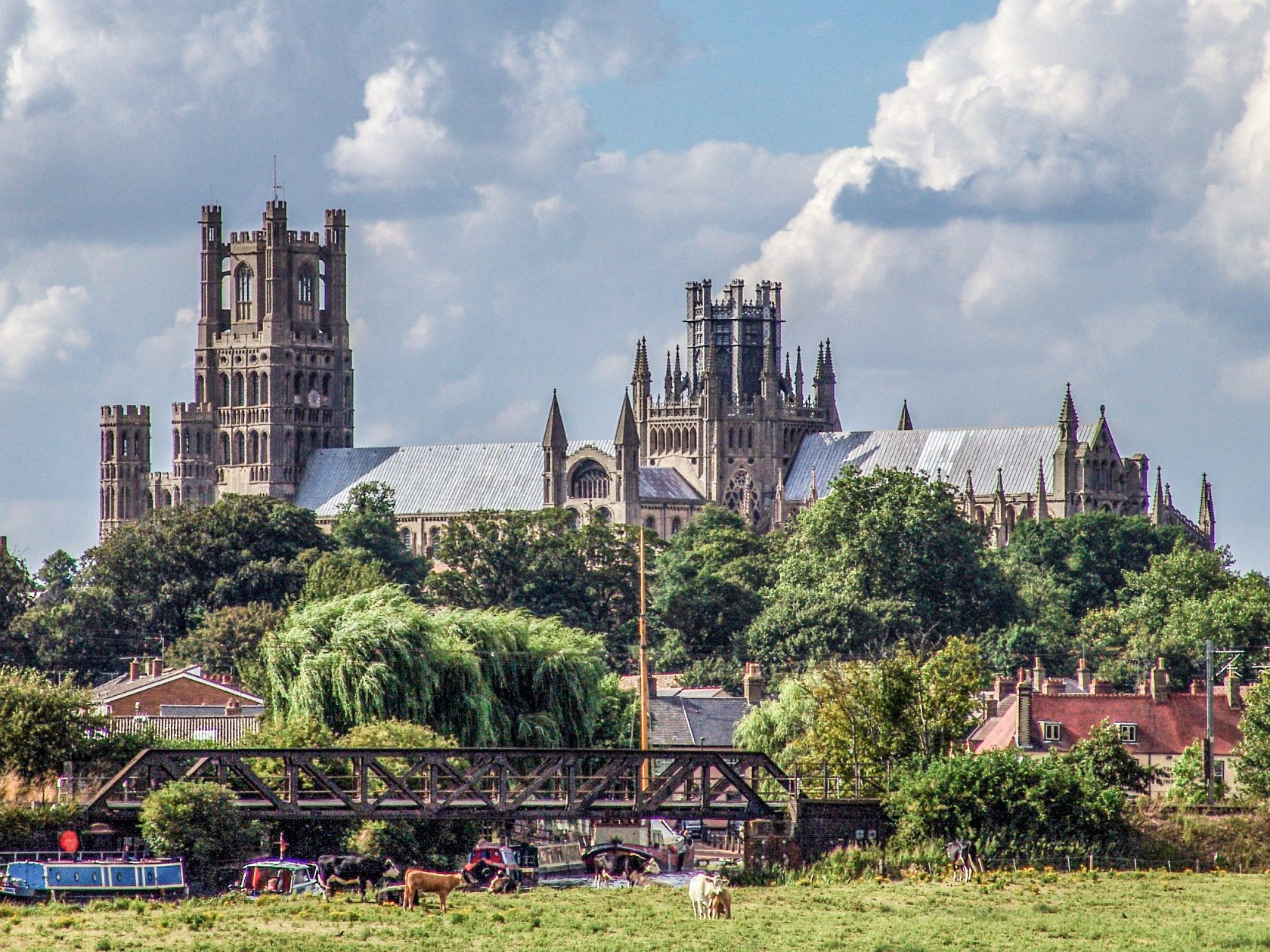 Ely: A Complete Guide to England’s Cathedral City on the Fens