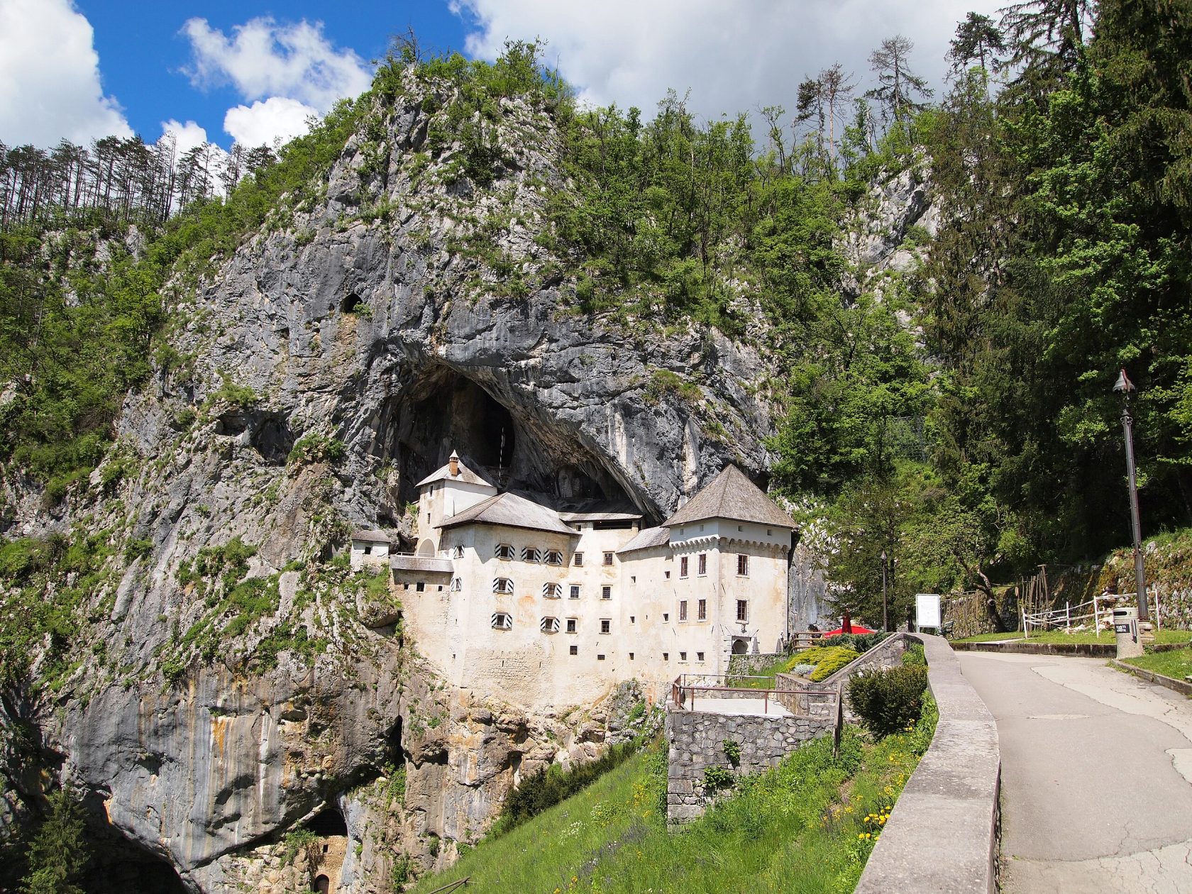 Predjama Castle, Postojna, Slovenia (2026): A Fortress in a Cliffside Cave