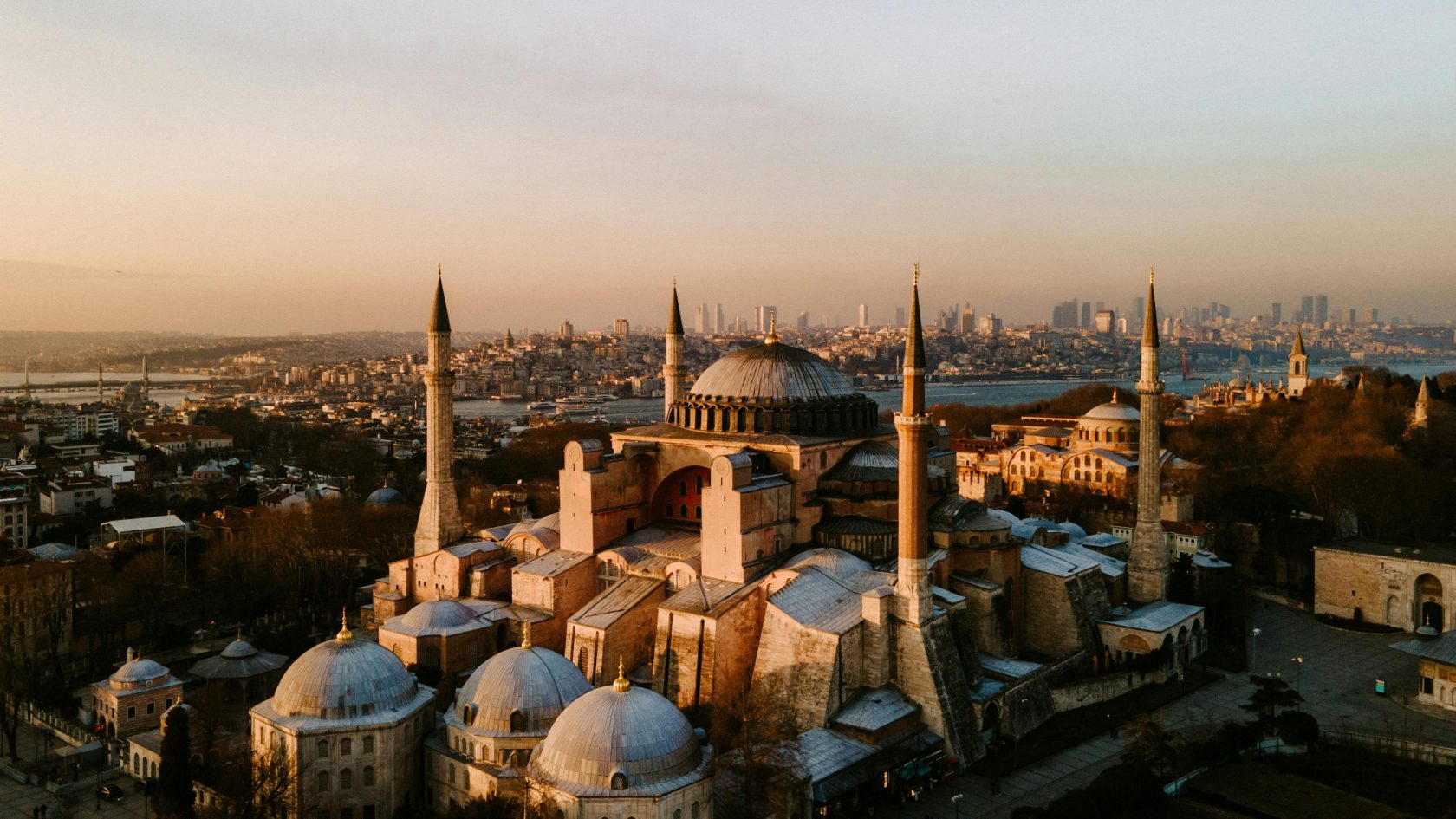 Istanbul, Turkey (2026): The Complete Guide to the City Where East ...