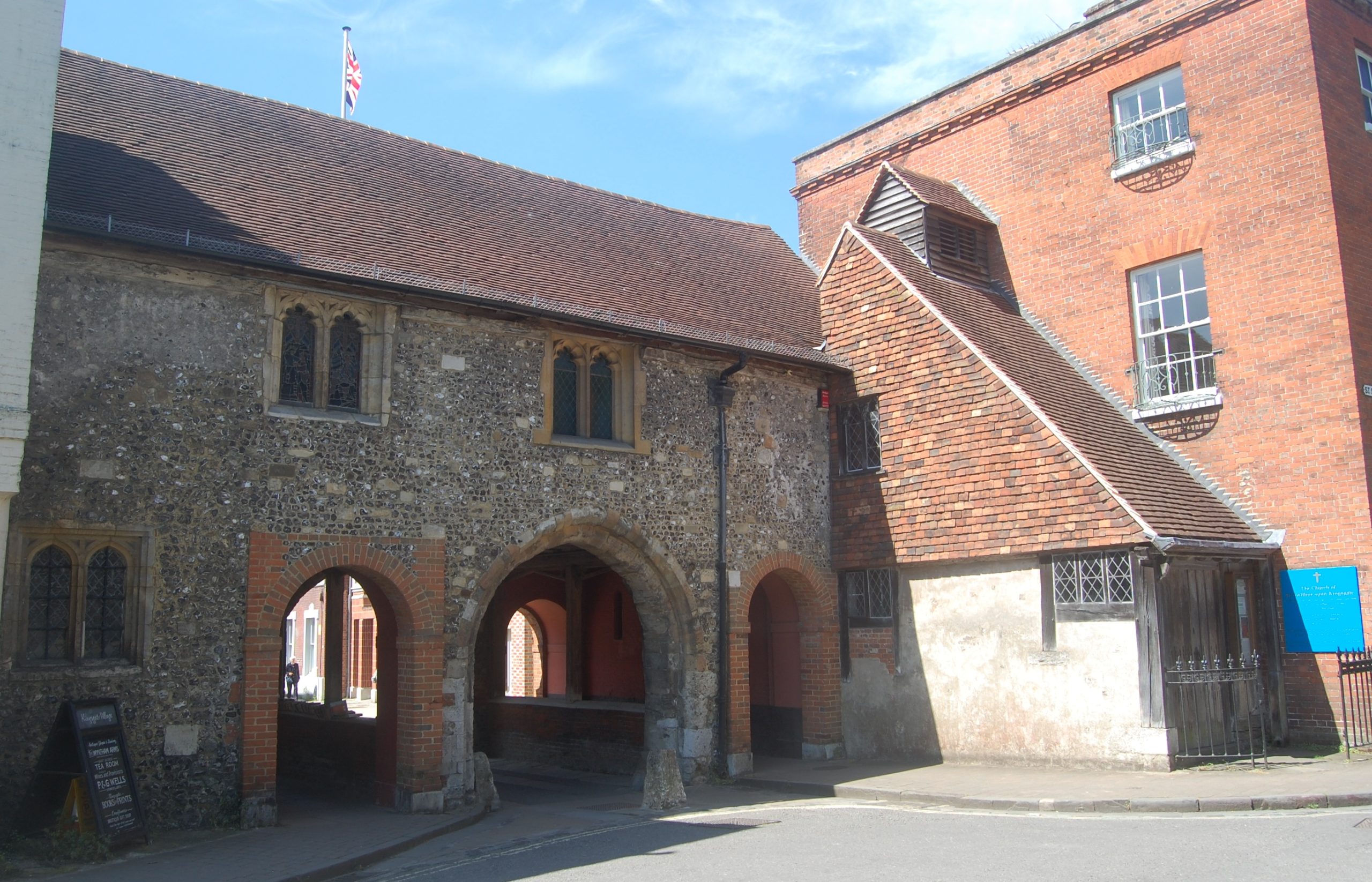 Kingsgate Church, Winchester (2026): A Tiny “Upper Room” Church Above a ...