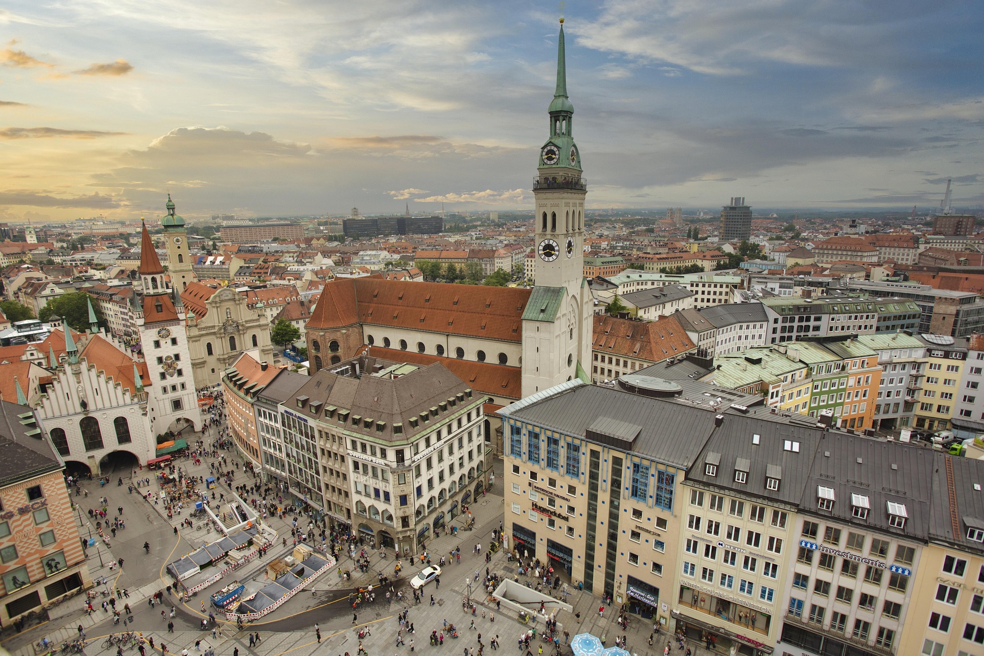 Munich: The Complete Guide - Nomads Travel Guide Visiting Munich ...
