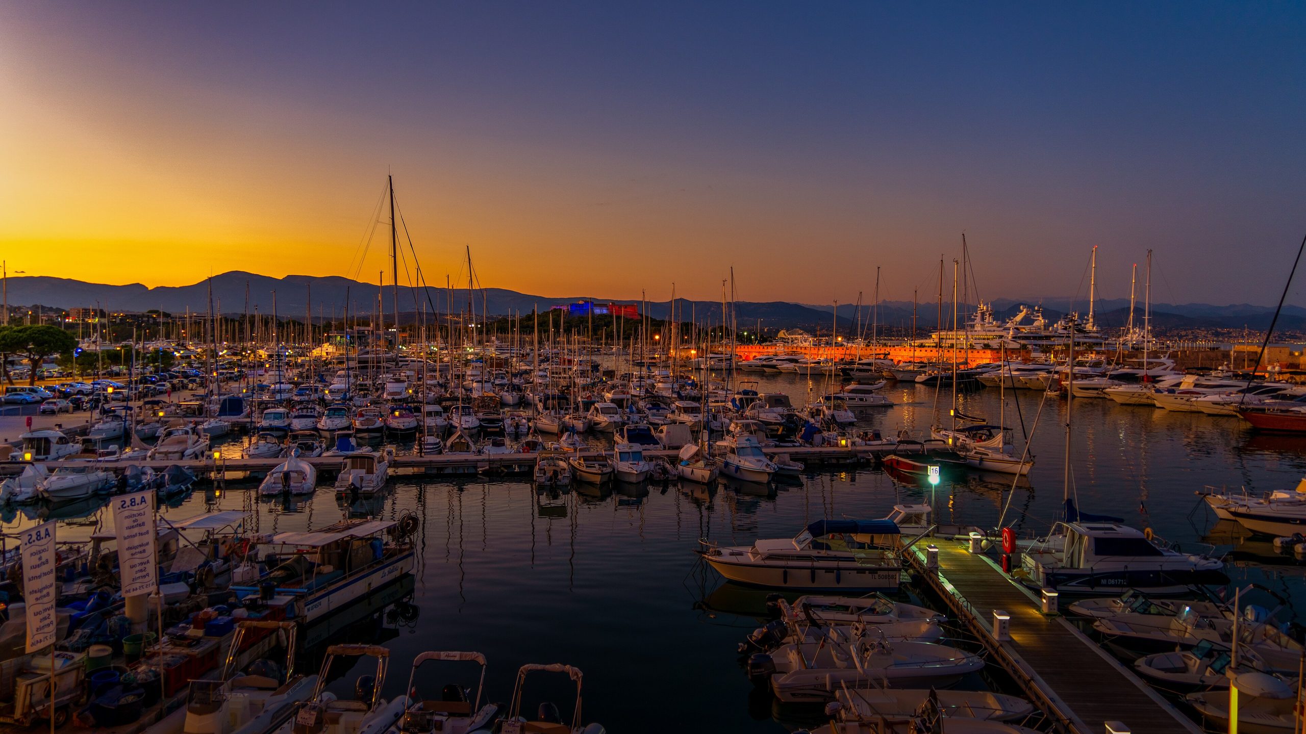 Port Vauban Antibes, Antibes (2026): Superyachts, ramparts views, and ...
