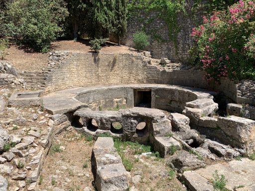 Castellum Aquae, Nimes (2026): Roman water-distribution basin in the ...