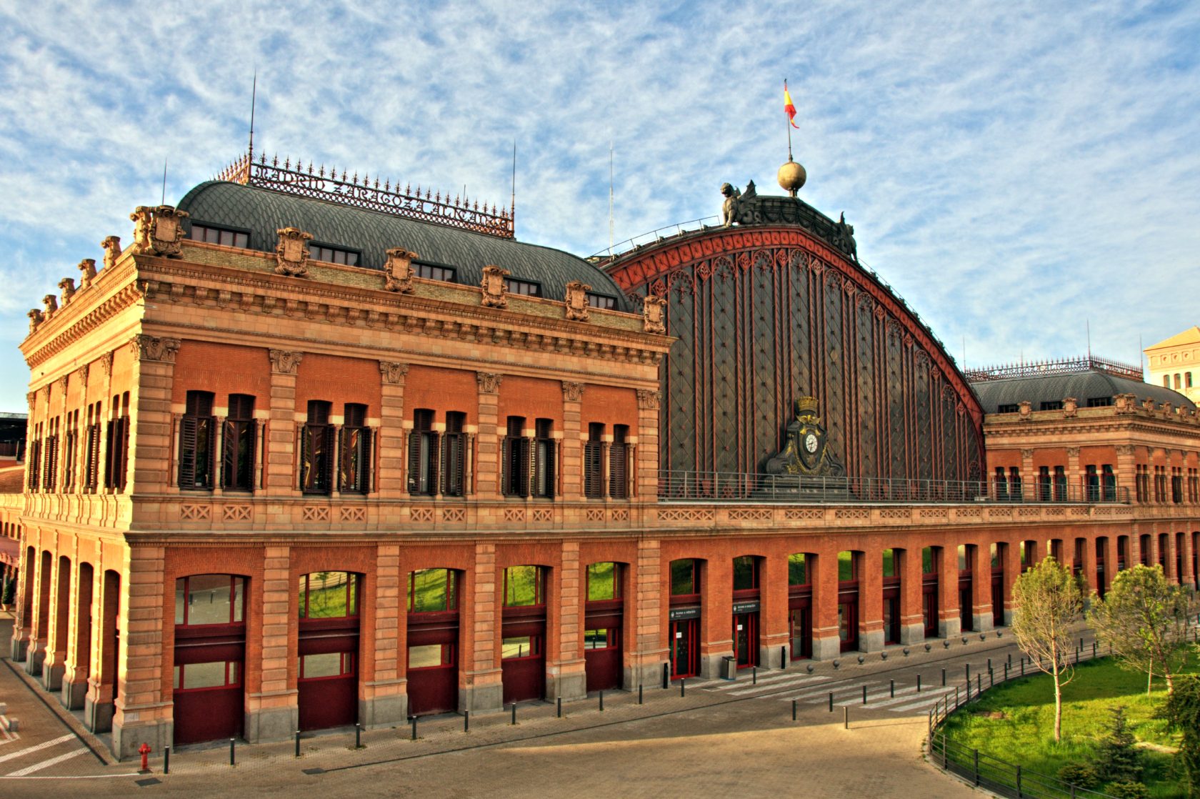 Estacion de Atocha, Madrid (2026): Tropical garden, architecture, and ...
