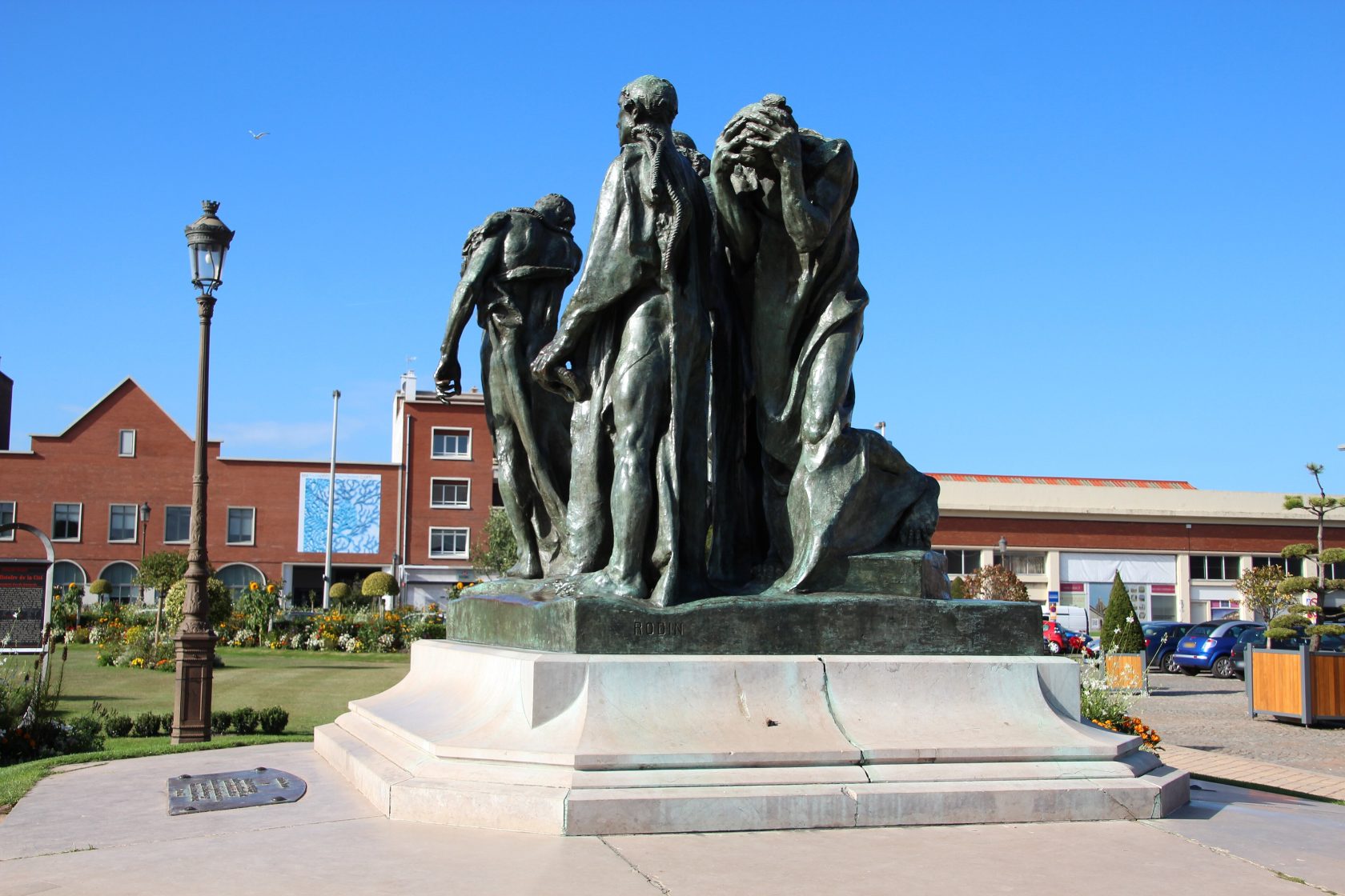 Calais: A Complete Guide to France’s Northern Gateway