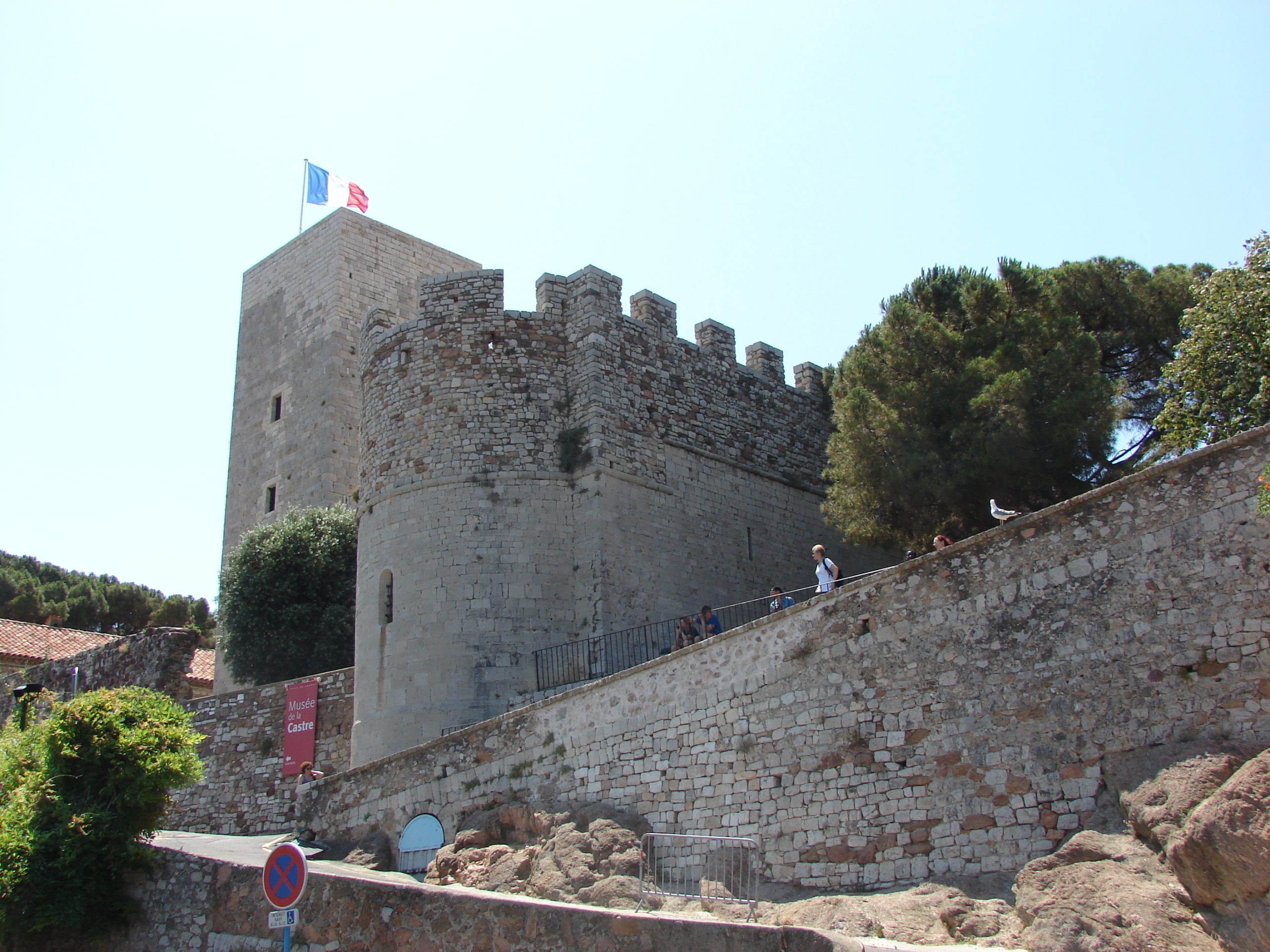 Musée des Explorations du Monde, Cannes (2026): tower views and world ...
