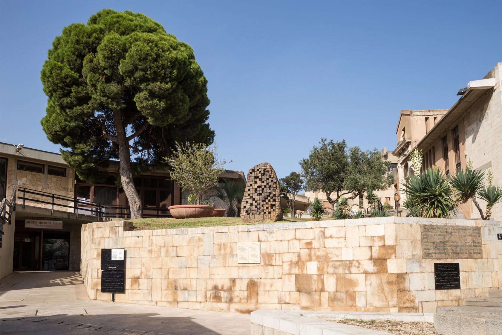 Cagliari, Sardinia: The Complete Guide to Beaches, Castles & Culture