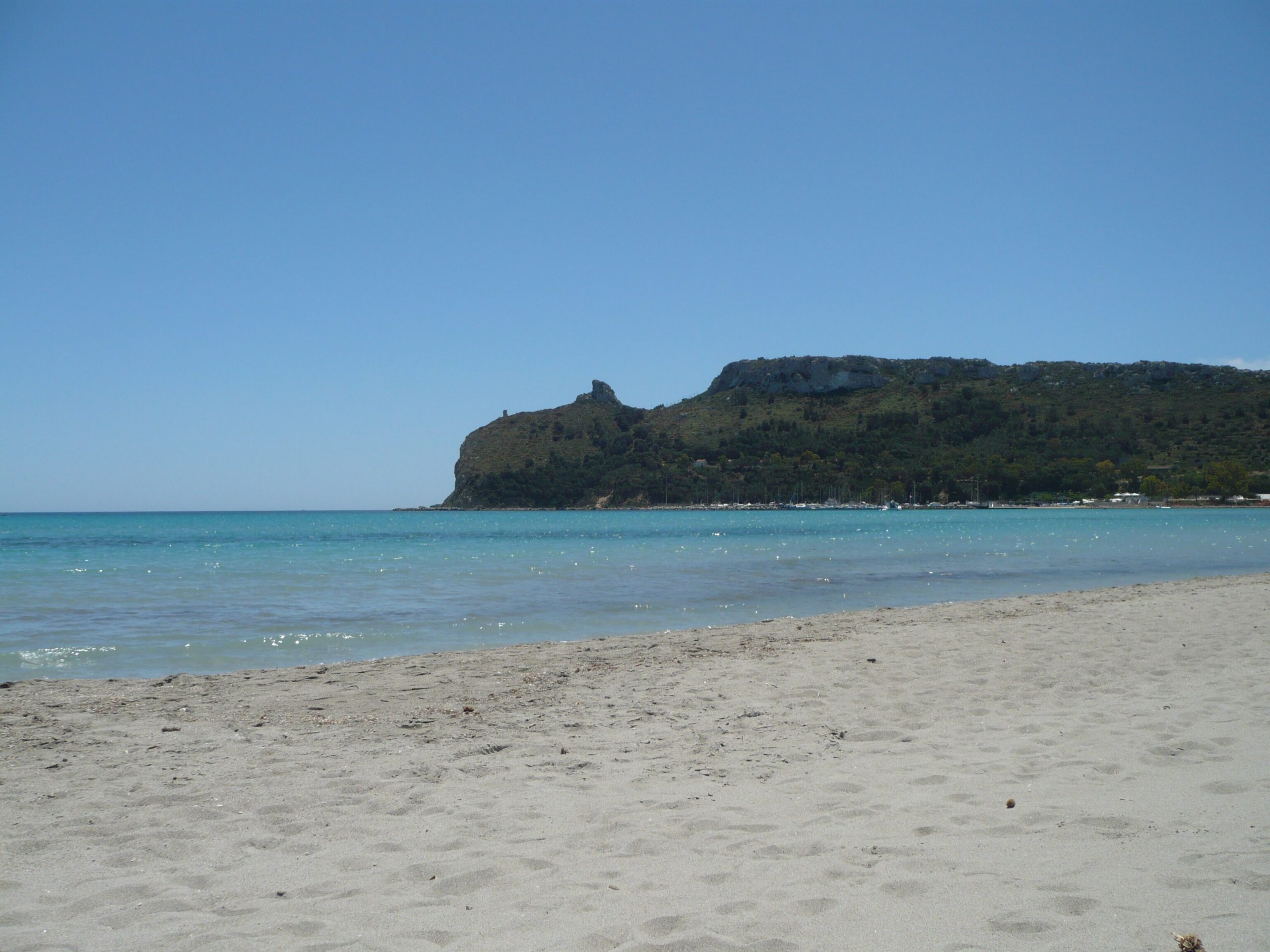 Poetto, Cagliari (2026): The City Beach for Sun, Swim & Sunset Walks