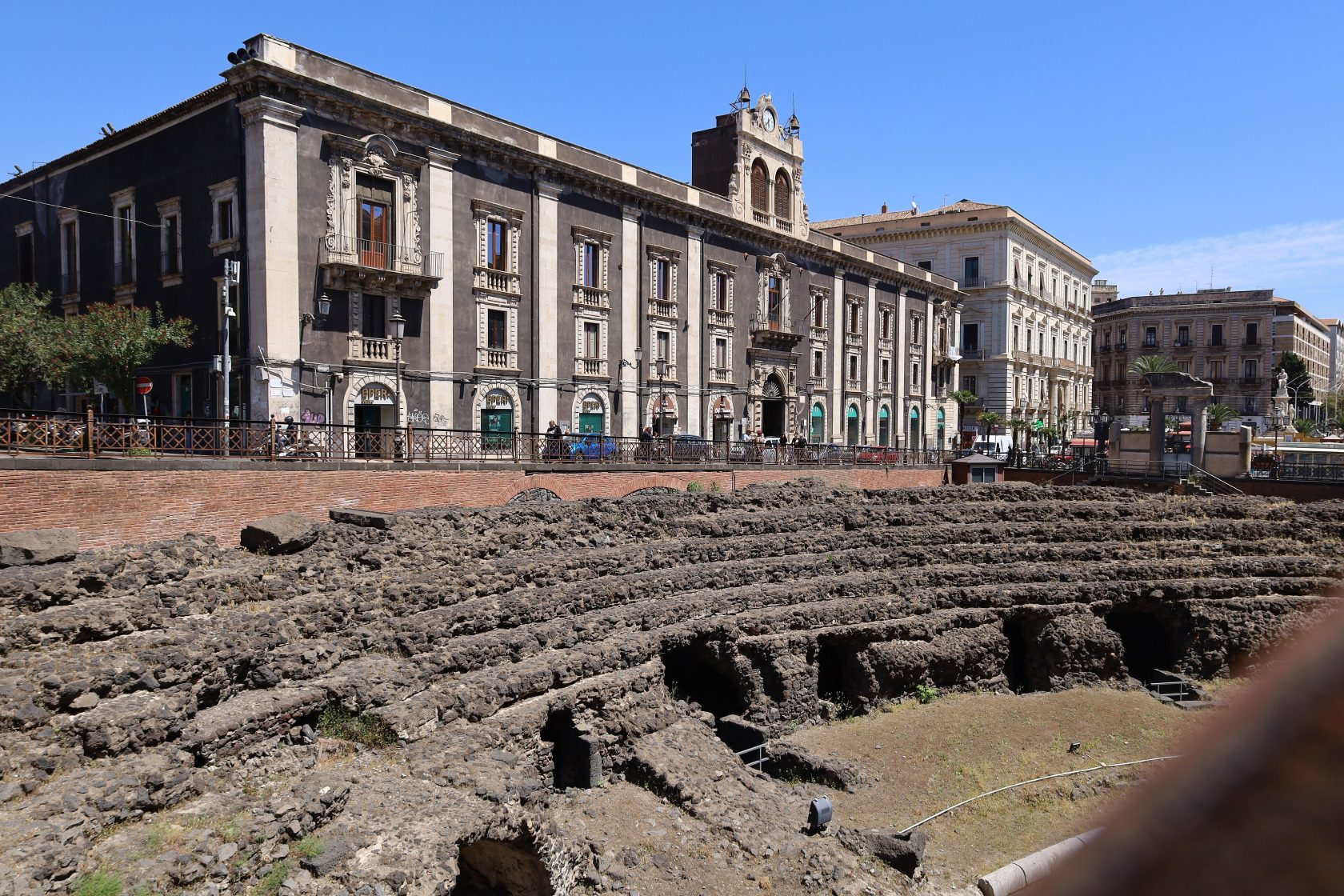 Catania, Sicily: The Complete Guide to Mount Etna & Baroque Beauty