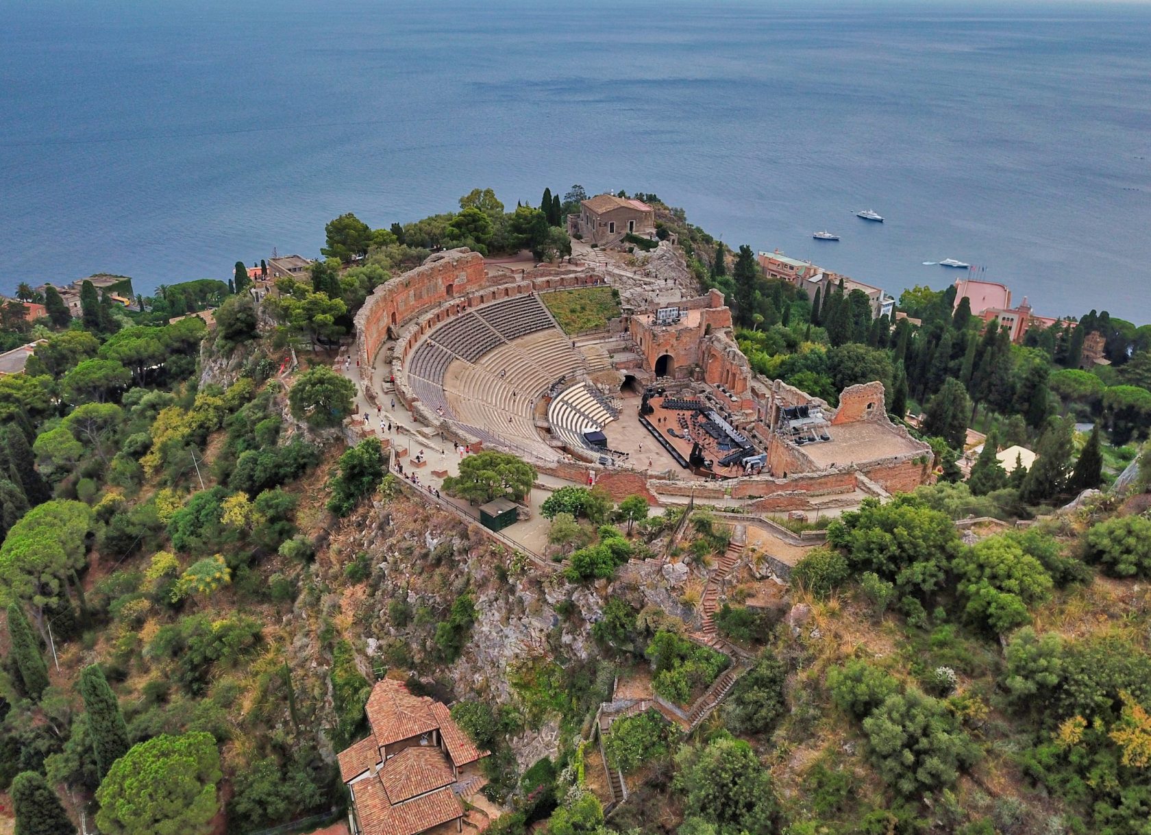 Messina, Sicily: The Complete Guide to Harbors, History & Seaside Views