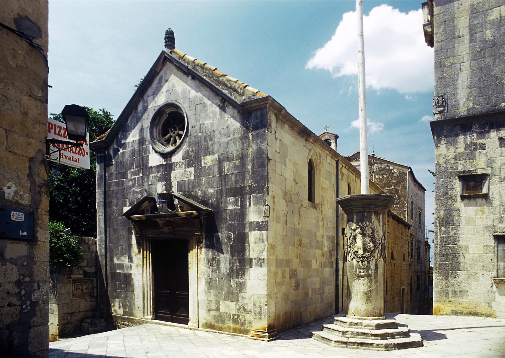 Crkva Gospojina, Korcula (2026): Tiny Renaissance chapel by St. Mark’s ...