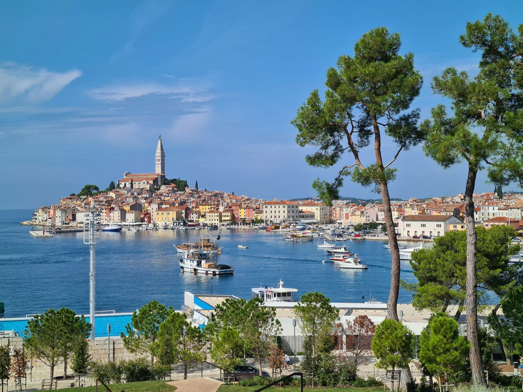 Self-Guided Walking Tour of Trogir (+ Maps!): Old Town Gates, Cathedral ...